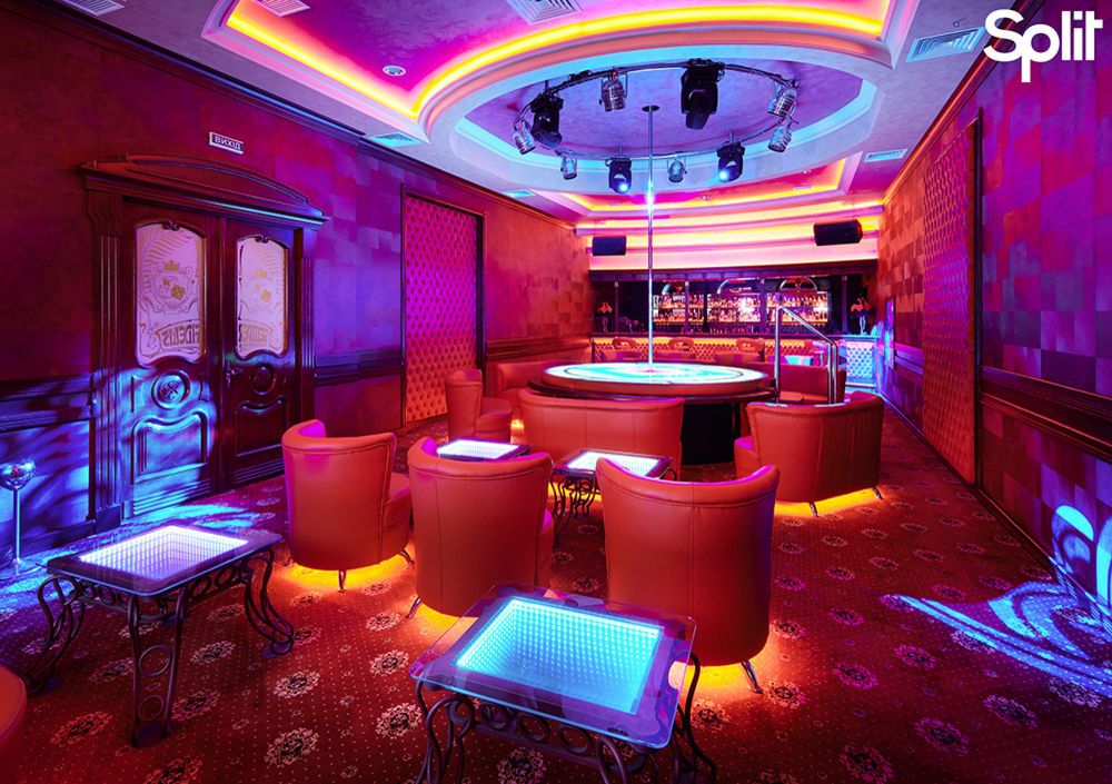 Interior show bar — Gallery show bar — Split