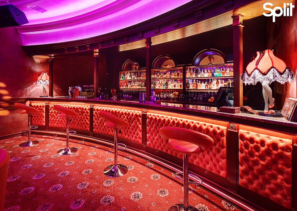 Interior show bar — Gallery show bar — Split